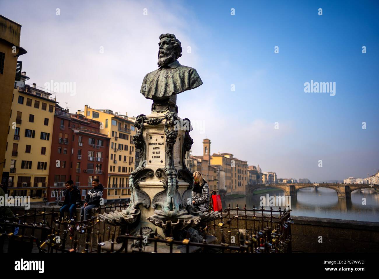 The famous Ponte Vecchio bridge in Florence with the Vasari corridor ...