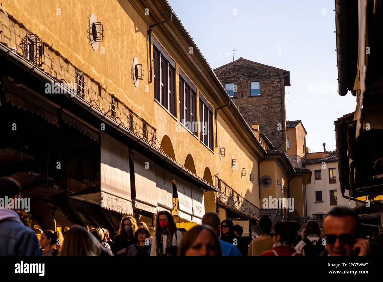 The famous Ponte Vecchio bridge in Florence with the Vasari corridor ...