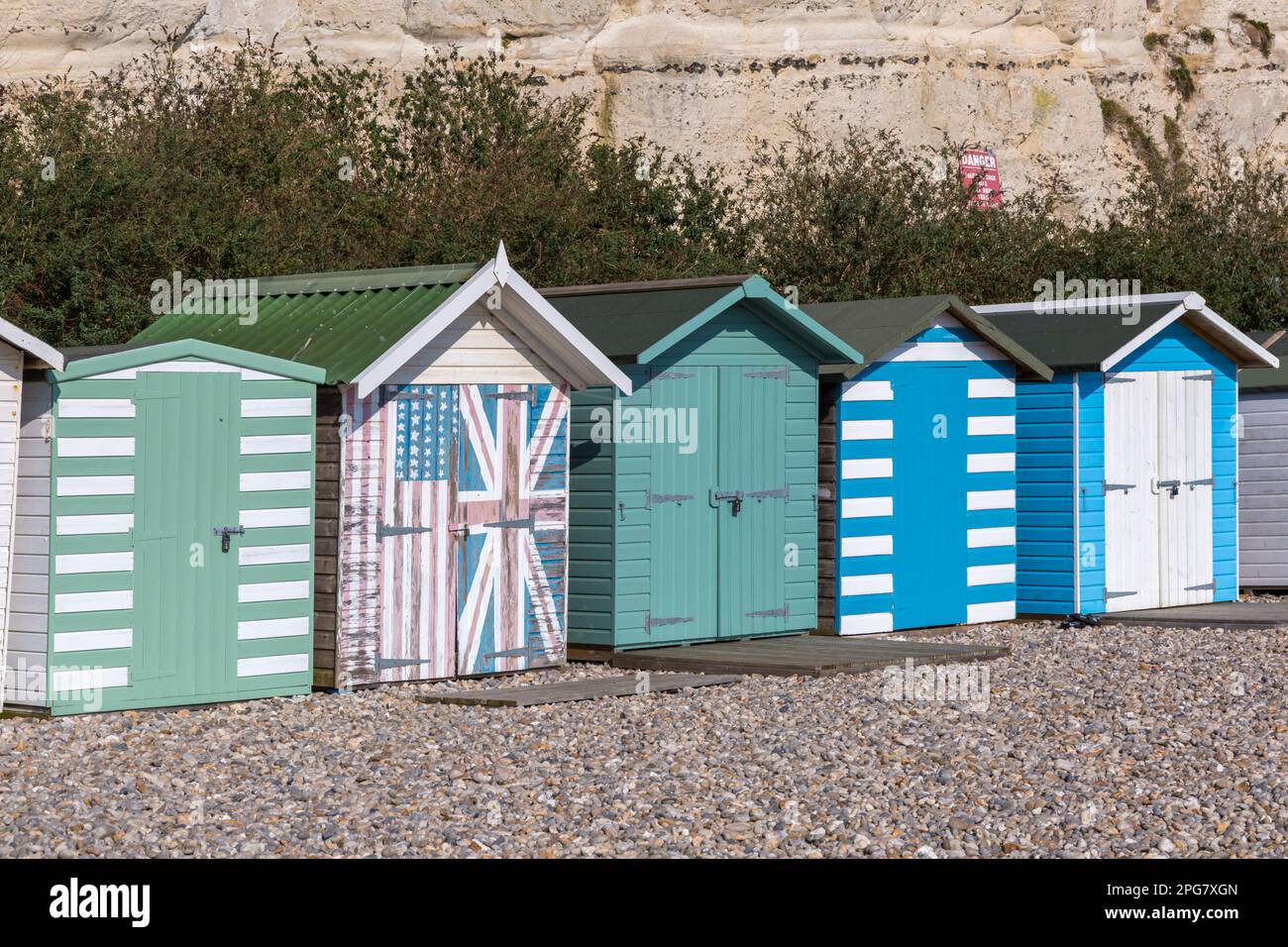 Five beach huts 5 beach huts hi-res stock photography and images - Alamy