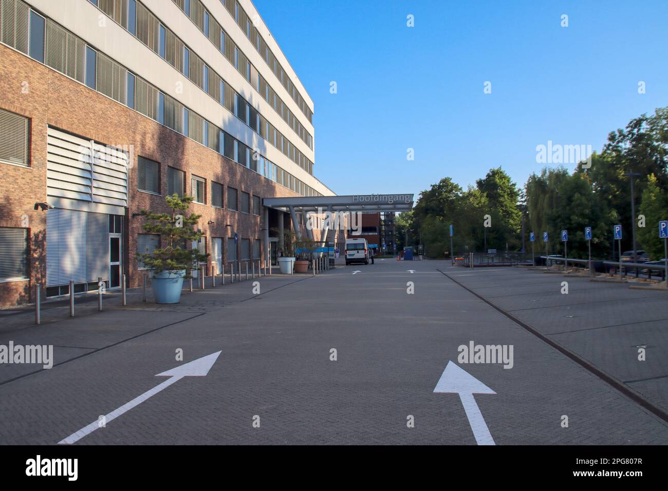Entry of the Groene Hart Ziekenhuis hospital in Gouda the Netherlands ...