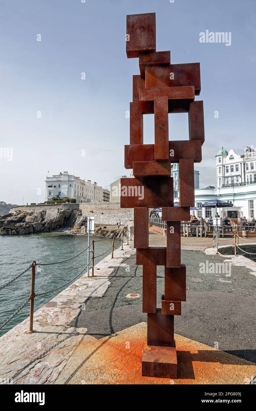 Sir Anthony Gormley’s ‘Look II’ 12ft sculpture observes Plymouth Sound ...