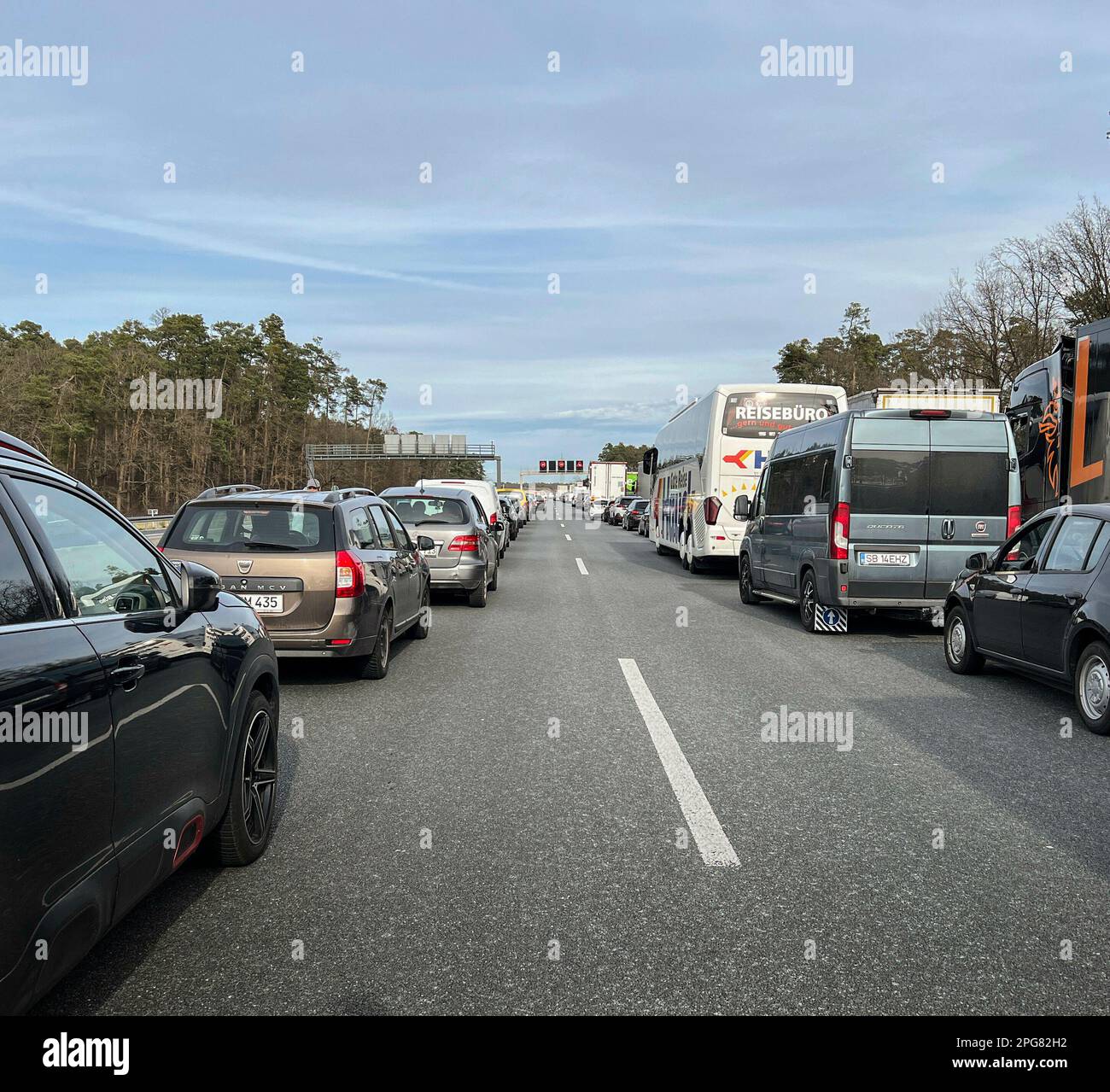 Full closure hi-res stock photography and images - Alamy