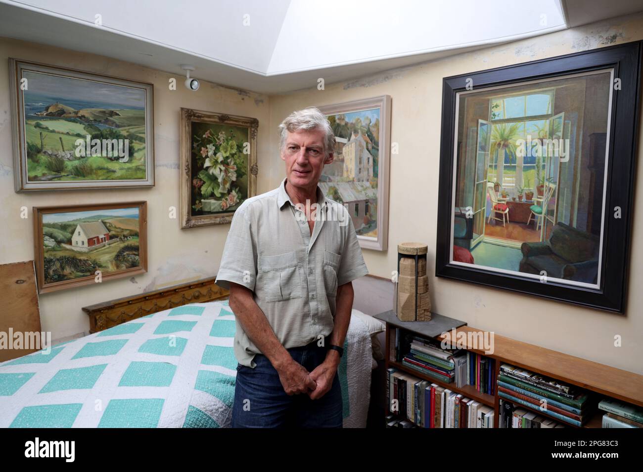 Rory young sculptor hi-res stock photography and images - Alamy