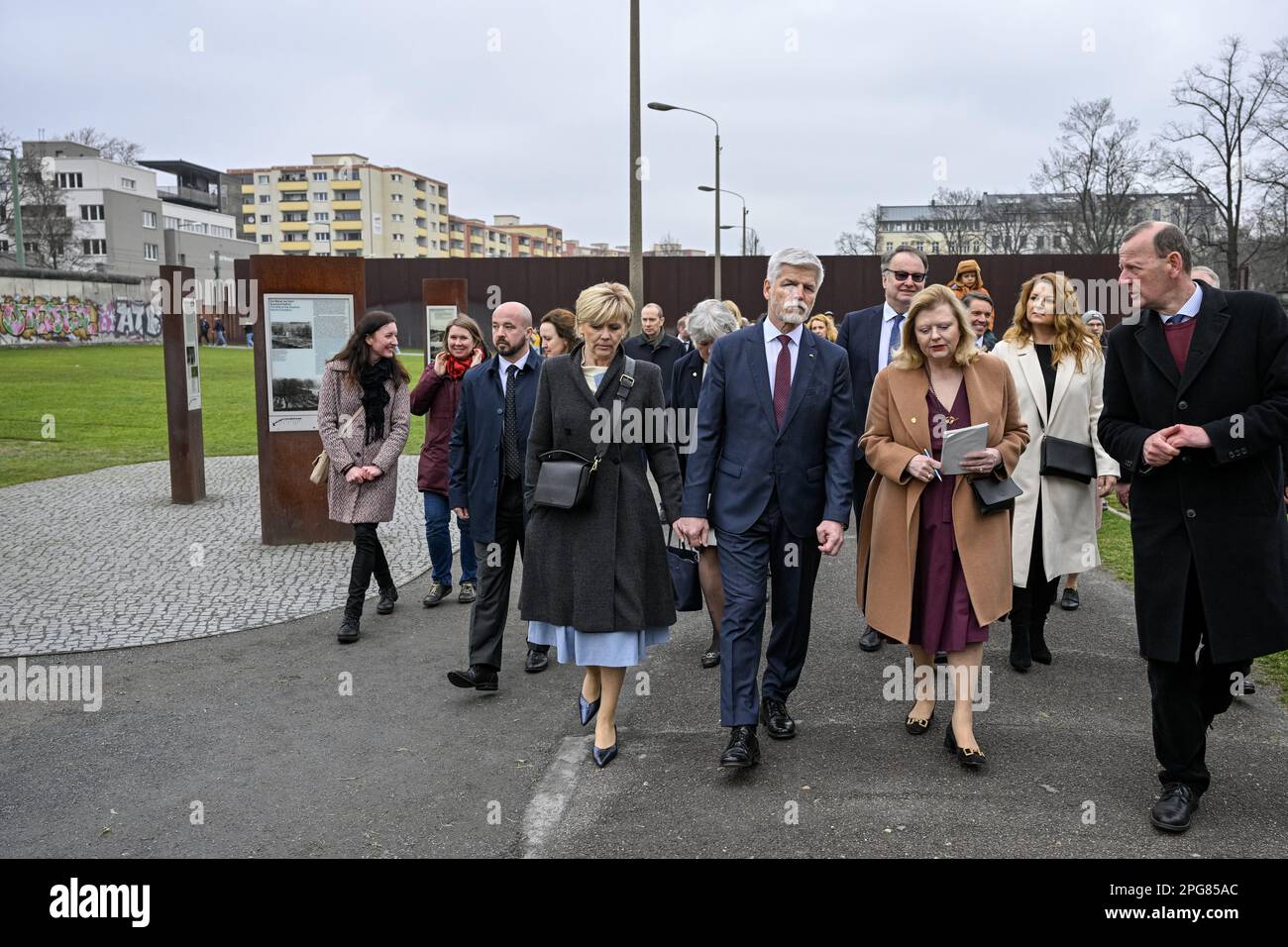 Berlin, Germany. 21st Mar, 2023. Czech President Petr Pavel (centre ...