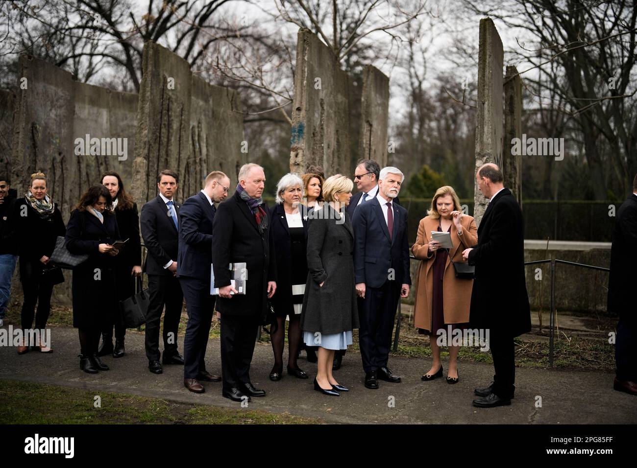 Czech Republic President Petr Pavel, third from right, and his wife Eva ...