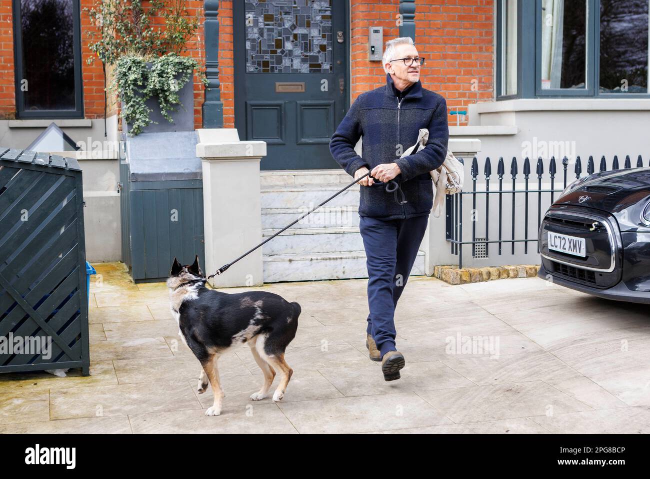 Gary lineker leaves home hi-res stock photography and images - Alamy
