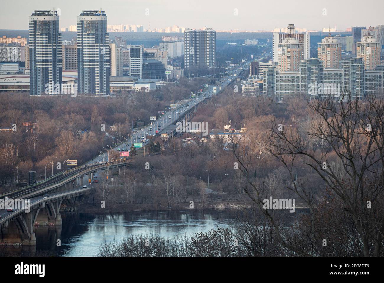 Left bank districts hi-res stock photography and images - Alamy