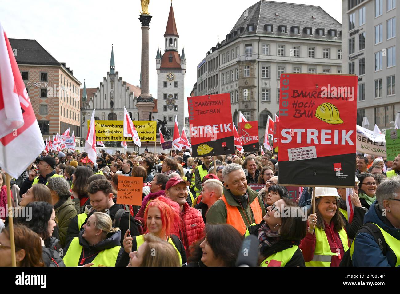 Bavaria. 21st Mar, 2023. Theme image major strike day at Marienplatz in ...