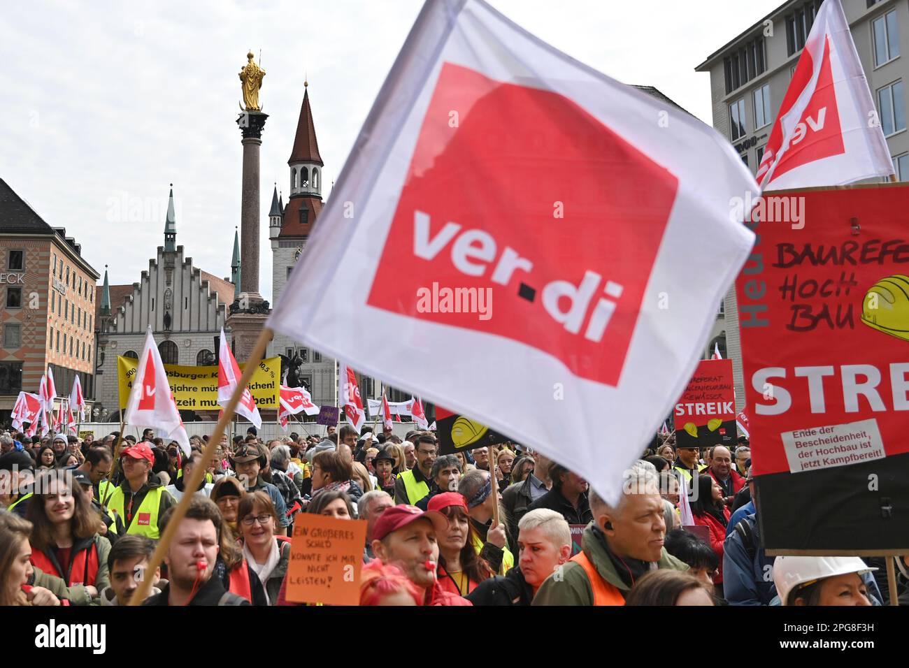 Bavaria. 21st Mar, 2023. Theme image major strike day at Marienplatz in ...