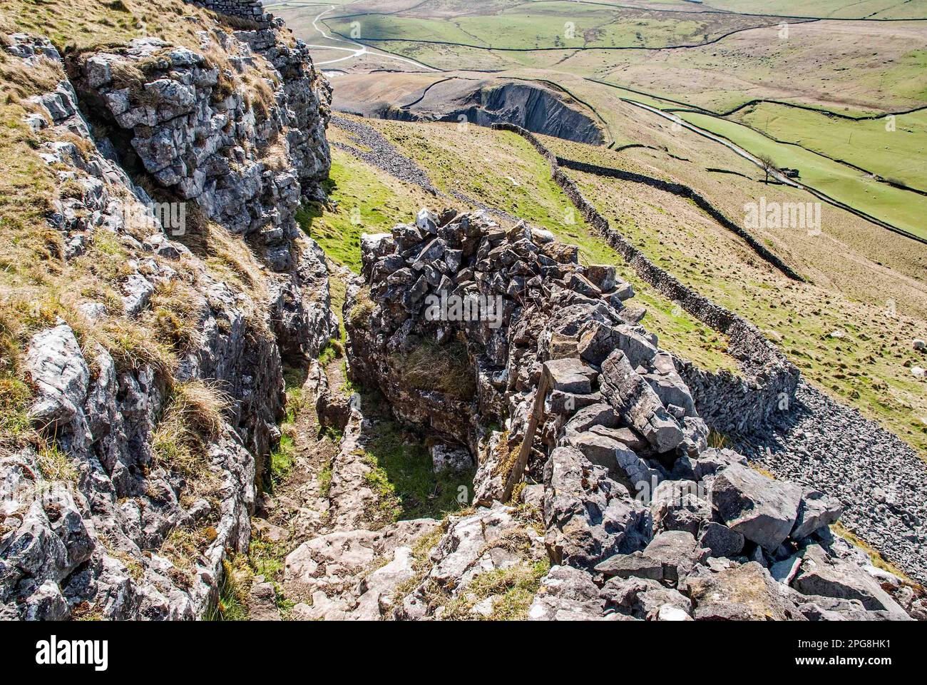 A trickier sections of a walk up to and beyond Dry Rigg Quarry in North ...