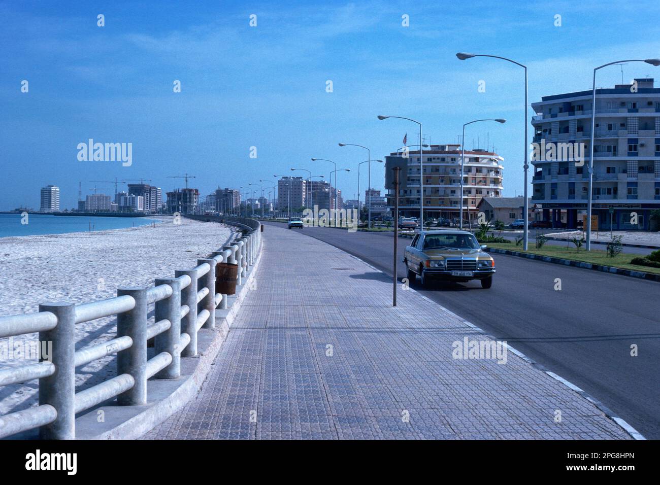 Abu Dhabi UAE 1976 – The Corniche, the main thoroughfare along the ...