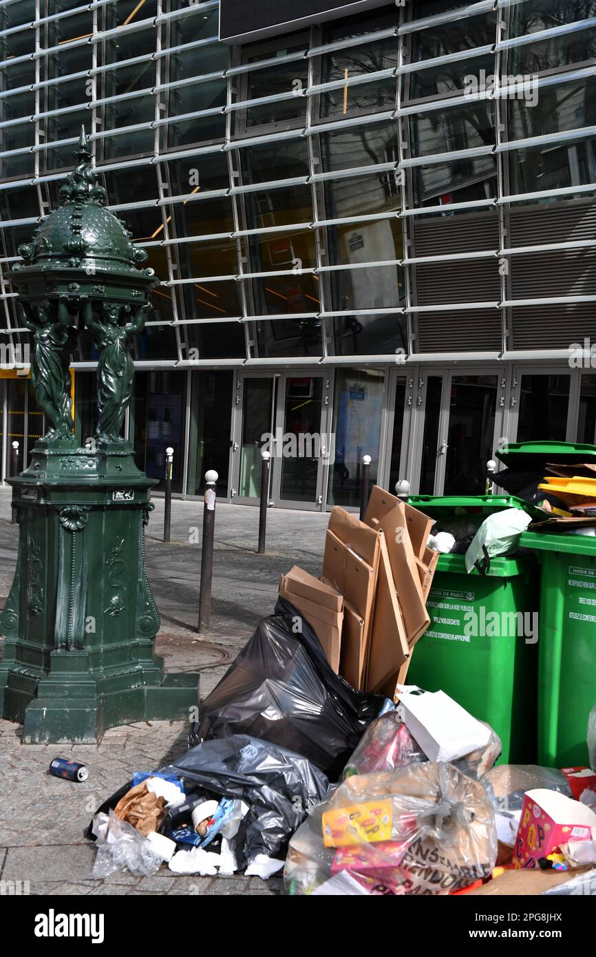Garbage Strike in Paris on March 2023 - Paris - France Stock Photo - Alamy