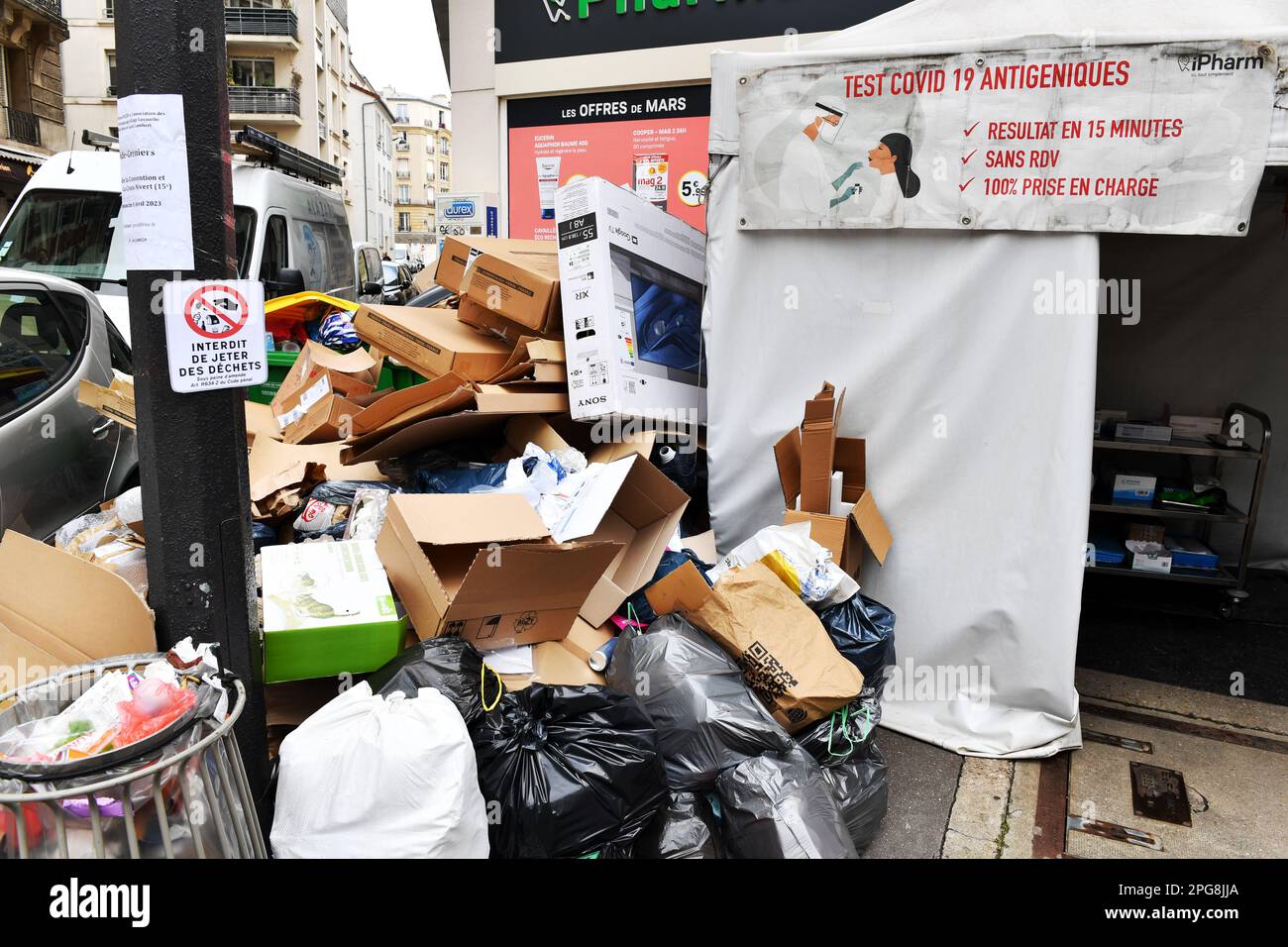 Garbage Strike in Paris on March 2023 - Paris - France Stock Photo - Alamy