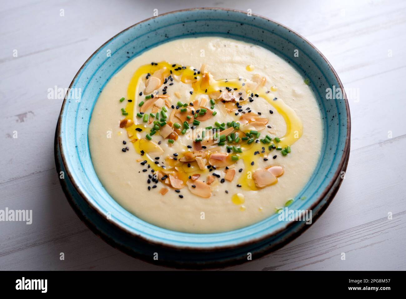Homemade leek soup made with vegetable and potato broth Stock Photo - Alamy