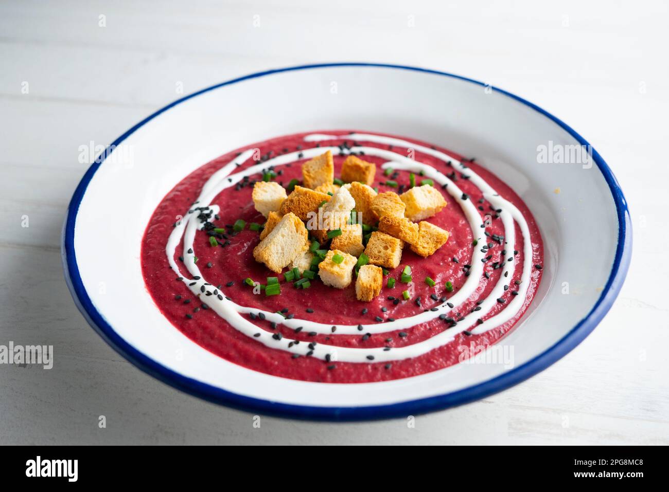 Beet cream with croutons Stock Photo - Alamy