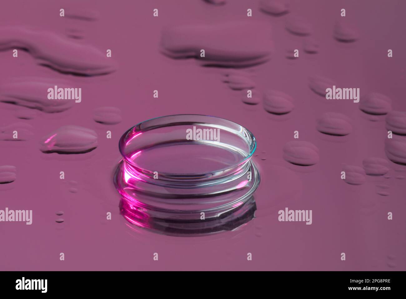 Reflective lens hi-res stock photography and images - Alamy