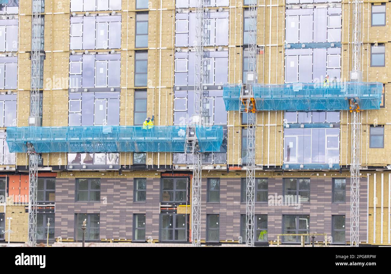 Construction workers on platforms X1 Manchester Waters development on ...