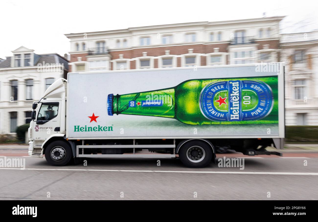 Heineken beer truck hi-res stock photography and images - Alamy