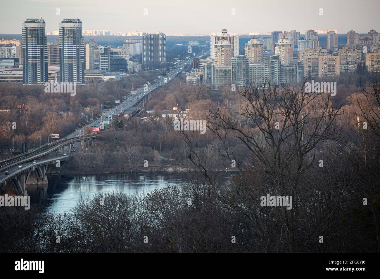 Left bank districts of kyiv hi-res stock photography and images - Alamy