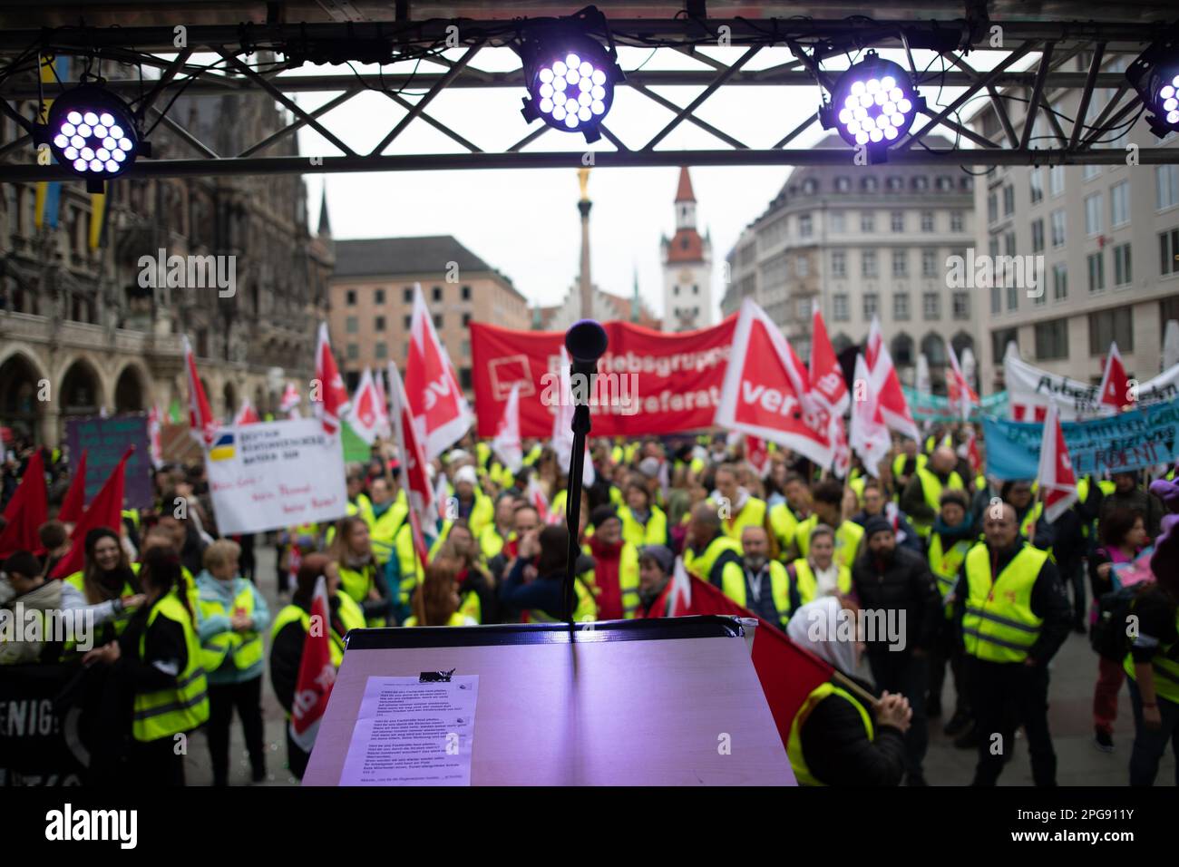 Munich, Germany. 21st Mar, 2023. 6000 workers of the public sector ...
