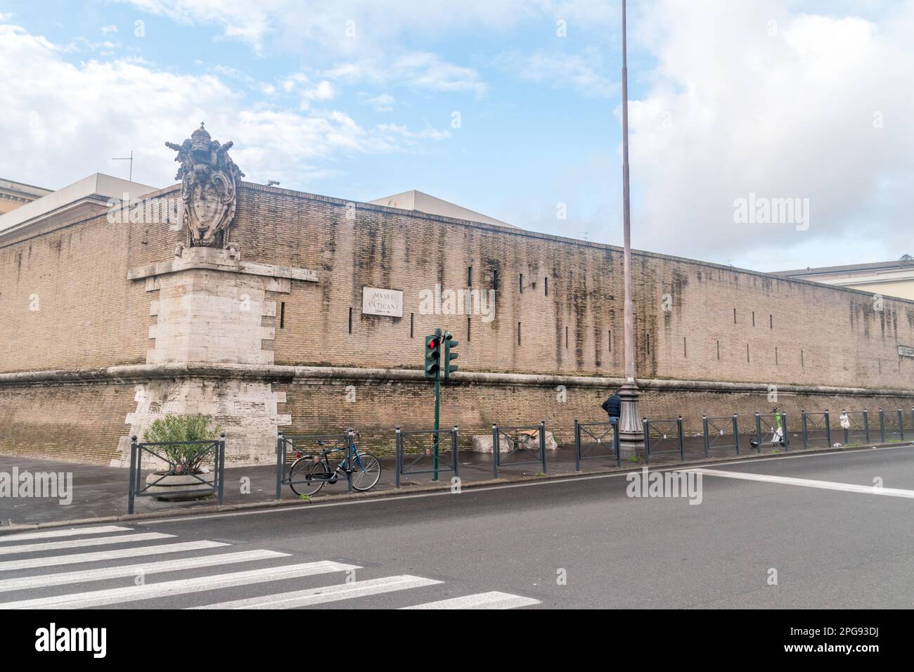 Vatican city walls hi-res stock photography and images - Alamy