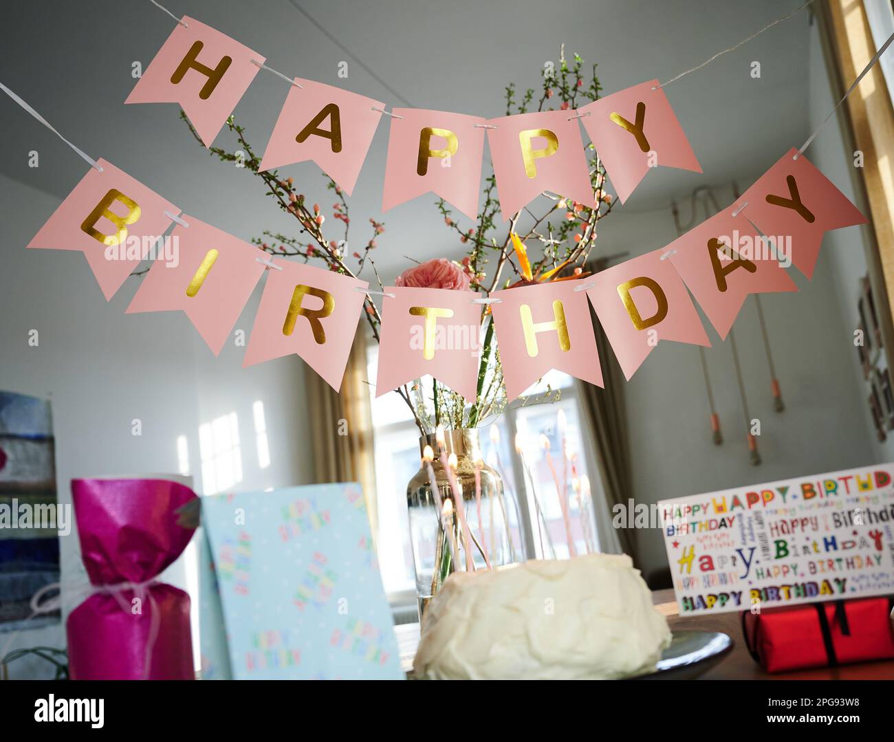 ILLUSTRATION - 19 March 2023, Berlin: "Happy Birthday" is written on a ...