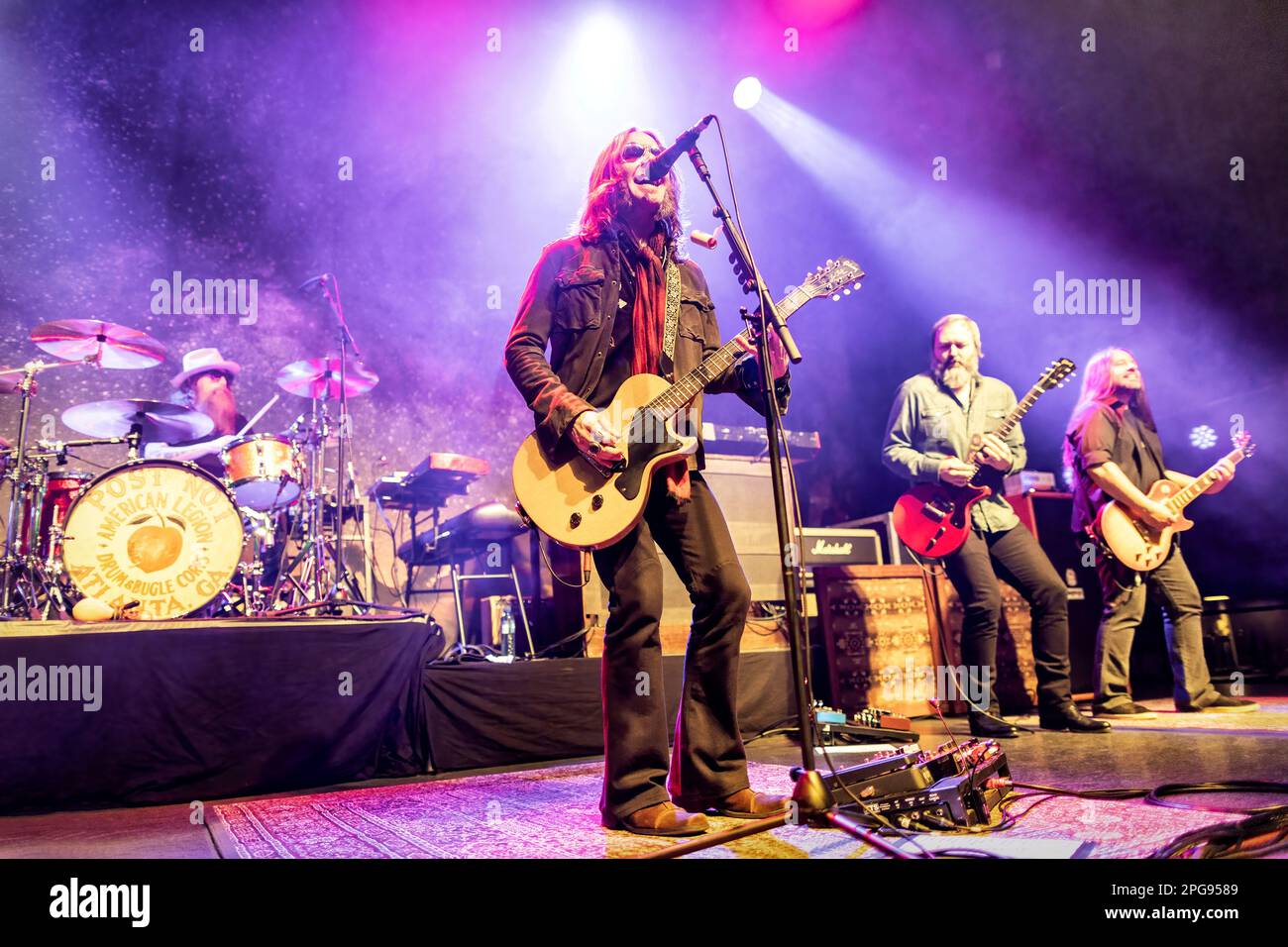 Blackberry smoke in concert hi-res stock photography and images - Alamy