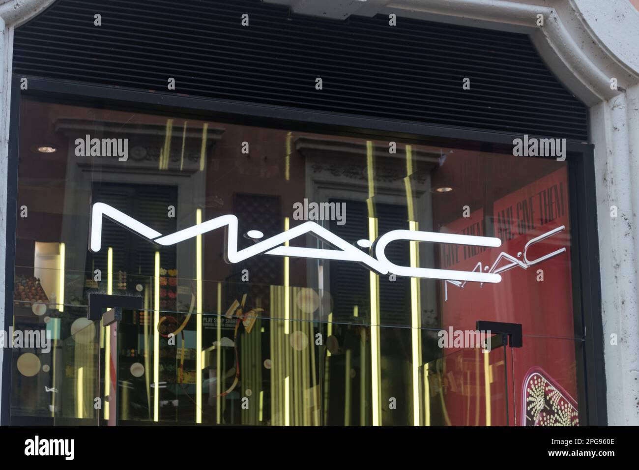 Mac Cosmetics Glass Door