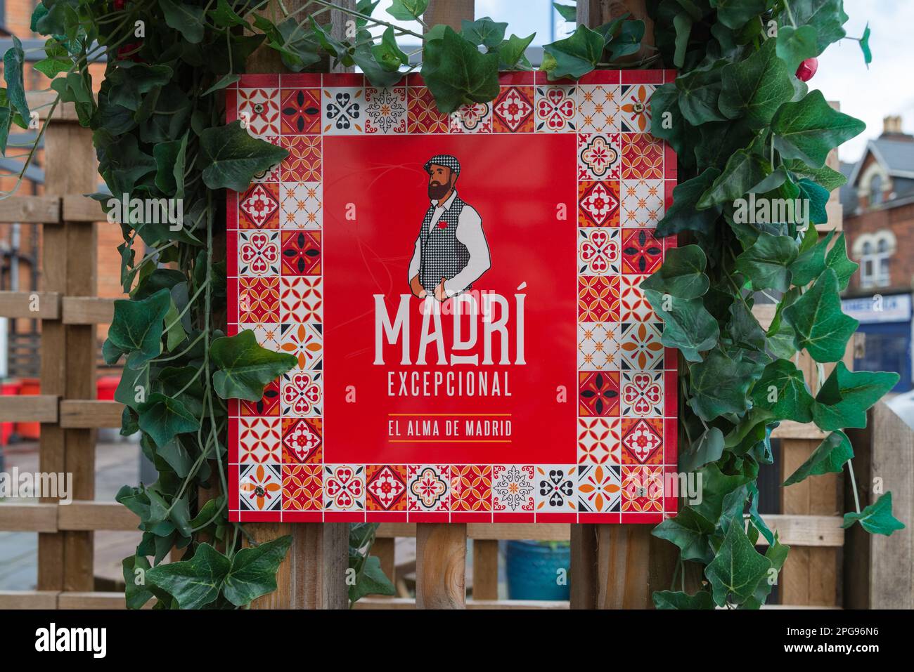 Madri beer hi-res stock photography and images - Alamy