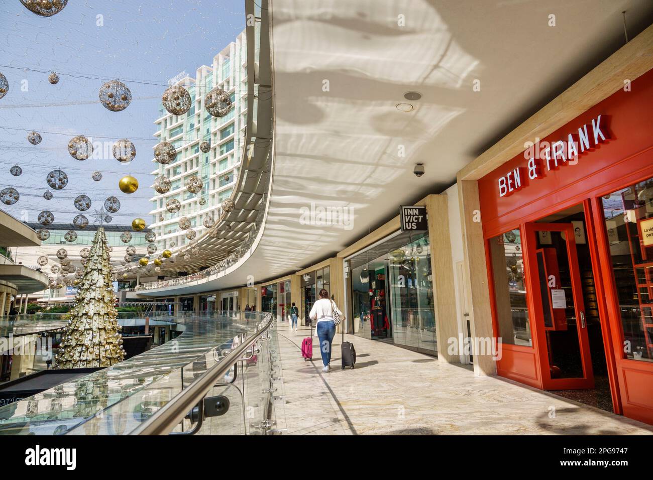 Mexico City,multi-level,Polanco Antara,upscale open-air shopping center ...