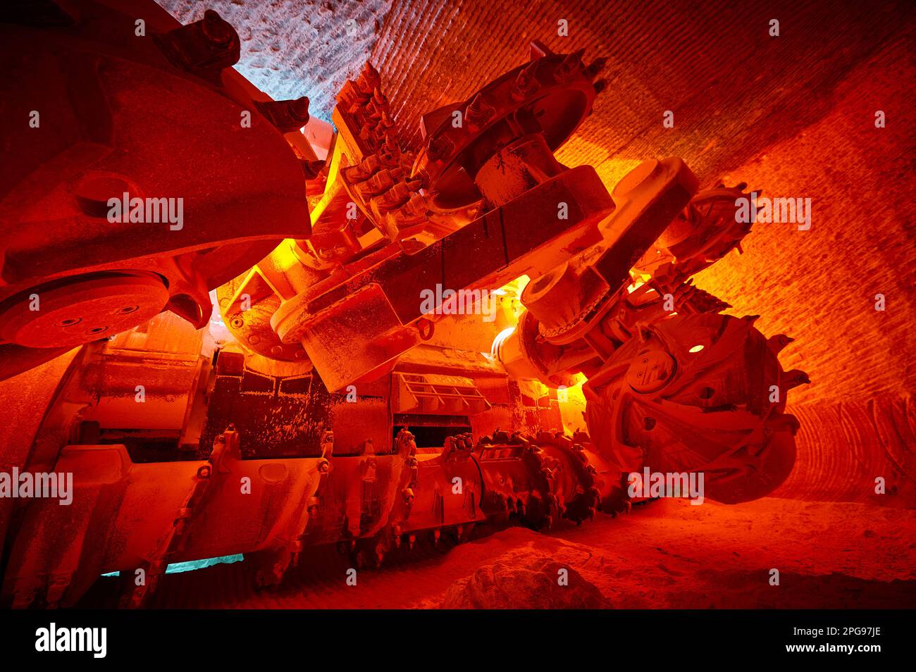 Drilling machine cuts mineral ore with blades in salt quarry Stock ...