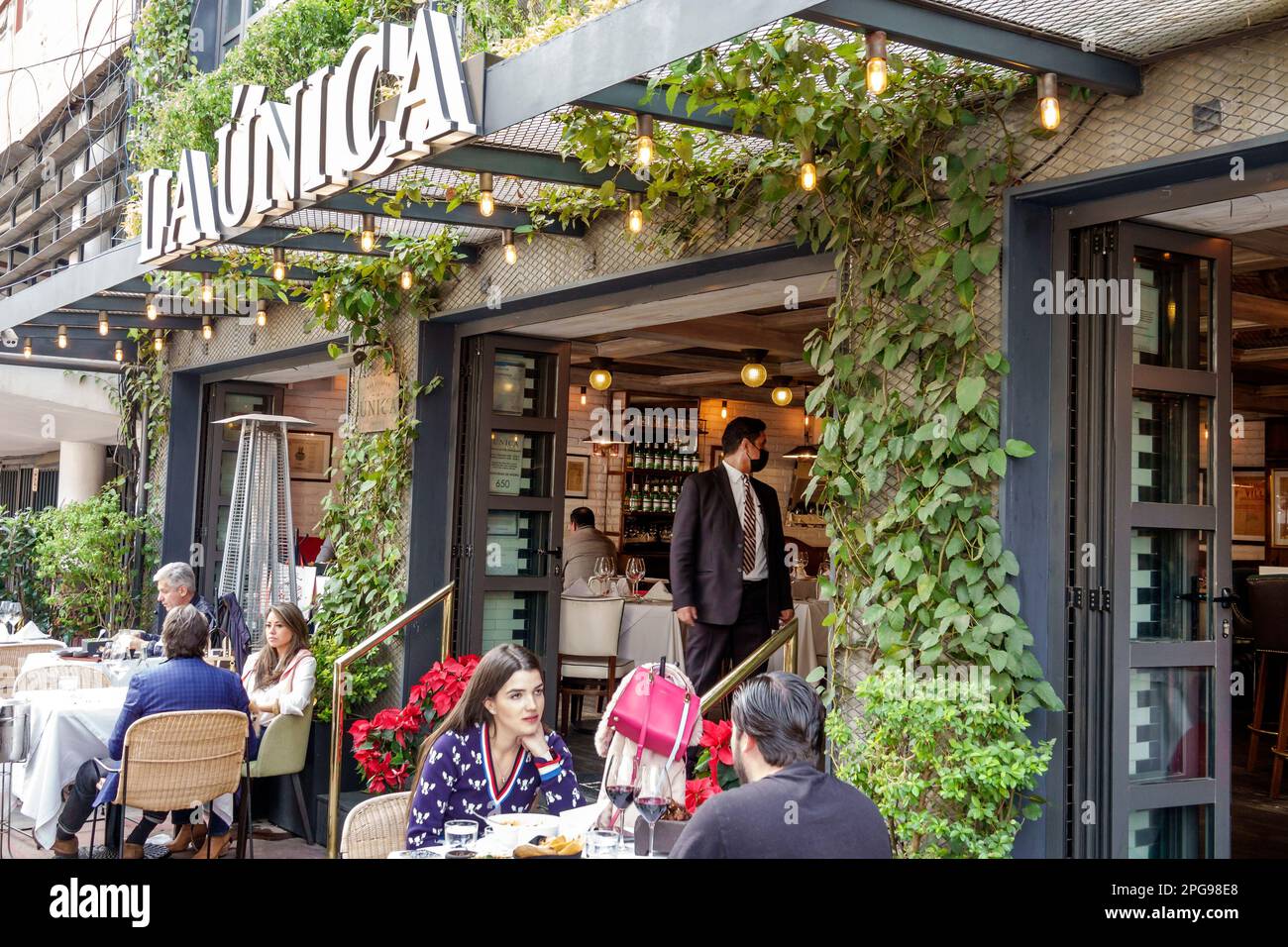 Mexico City,Polanco,La Unica restaurant,man men male,woman women lady ...