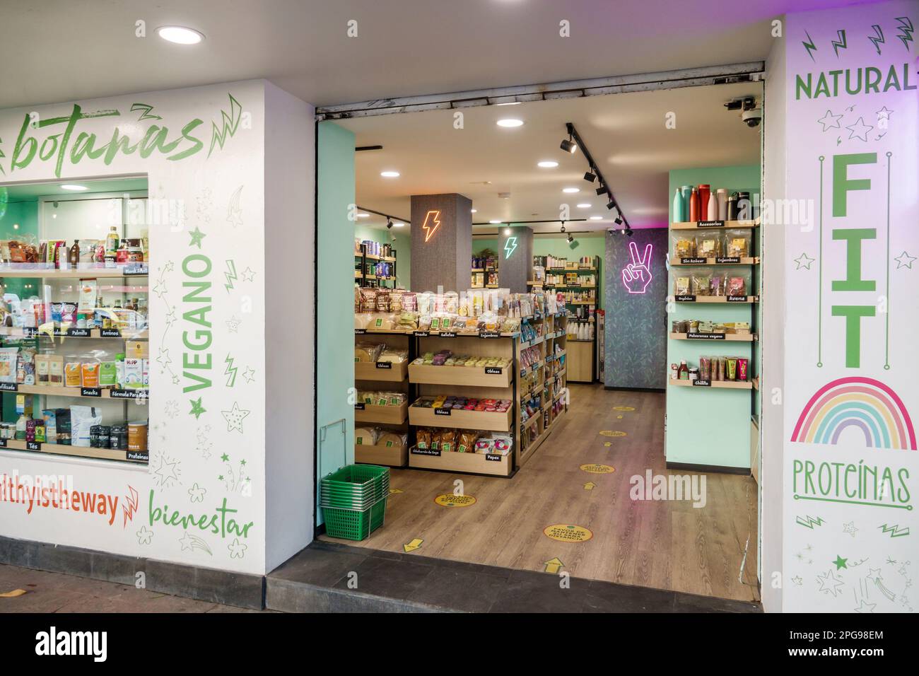 Mexican shop front hi-res stock photography and images - Alamy