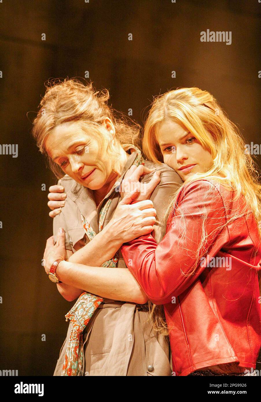 l-r: Sinead Cusack (Eleanor), Alice Eve (Esme) in ROCK â€™Nâ€™ ROLL by ...