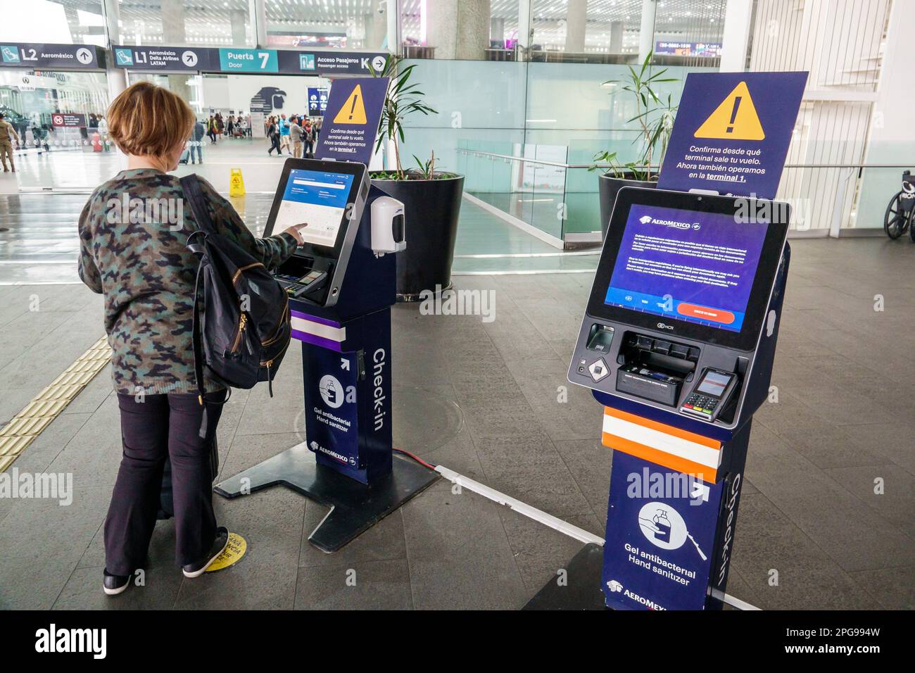 Terminal self serve service kiosk touchscreen check in hi-res stock ...