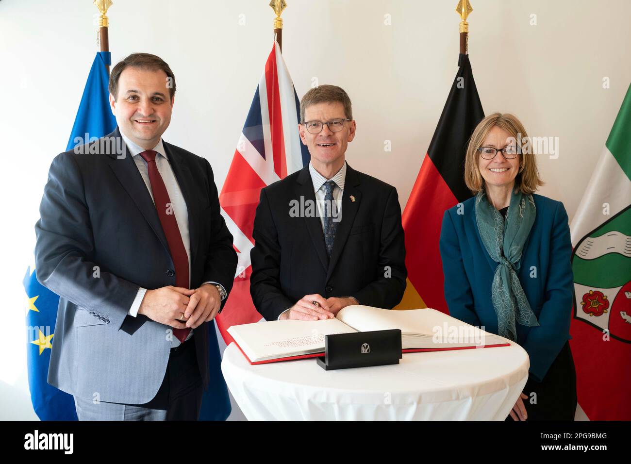 Dusseldorf, Deutschland. 21st Mar, 2023. left to right Nathanael ...