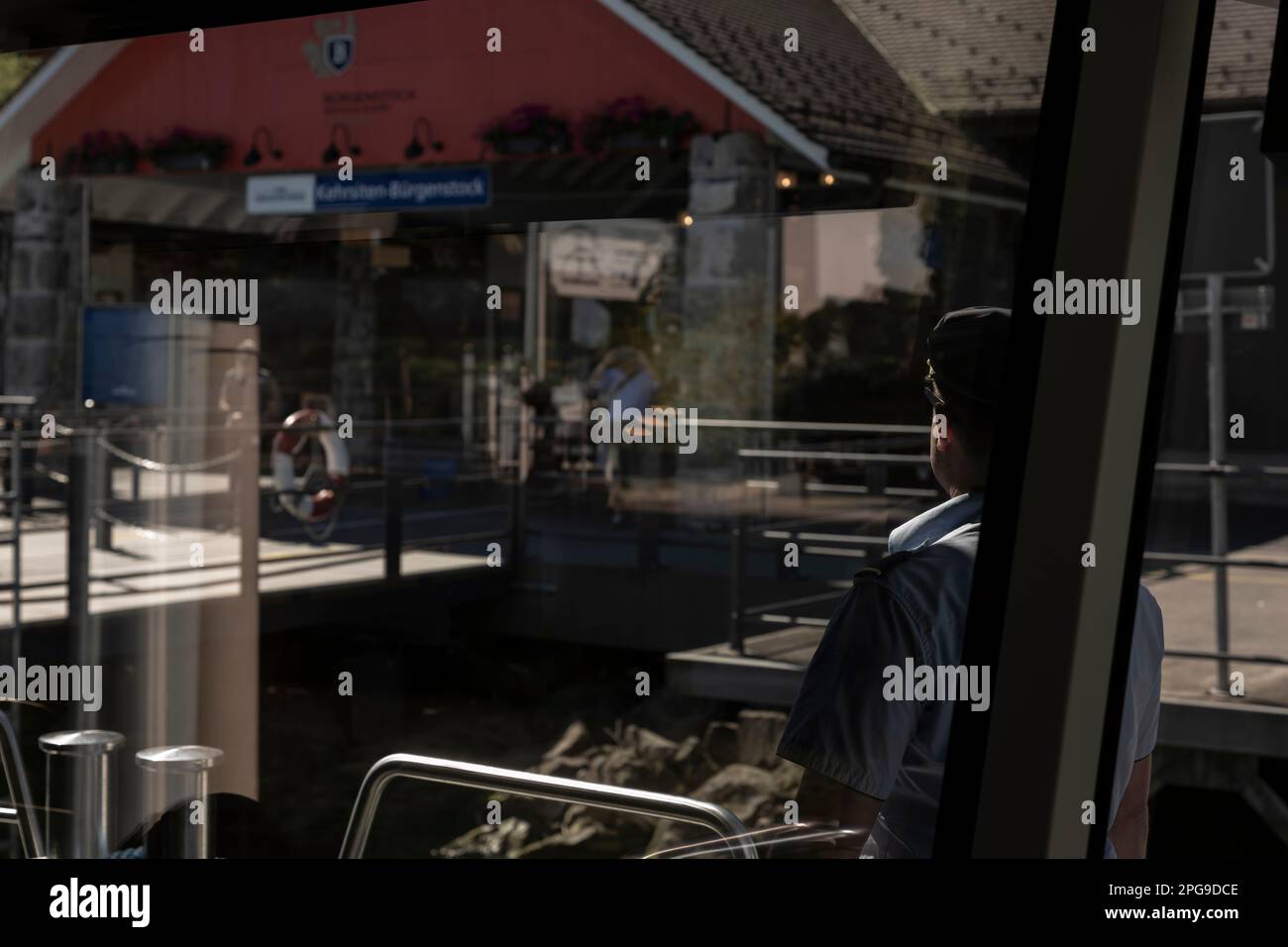 Captain ship window hi-res stock photography and images - Alamy