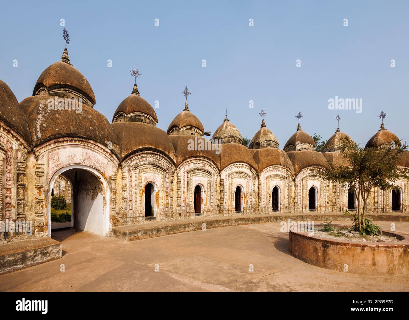 The iconic Hindu circular Nava Kailash or 108 Shiv Mandirs in Kalna or ...
