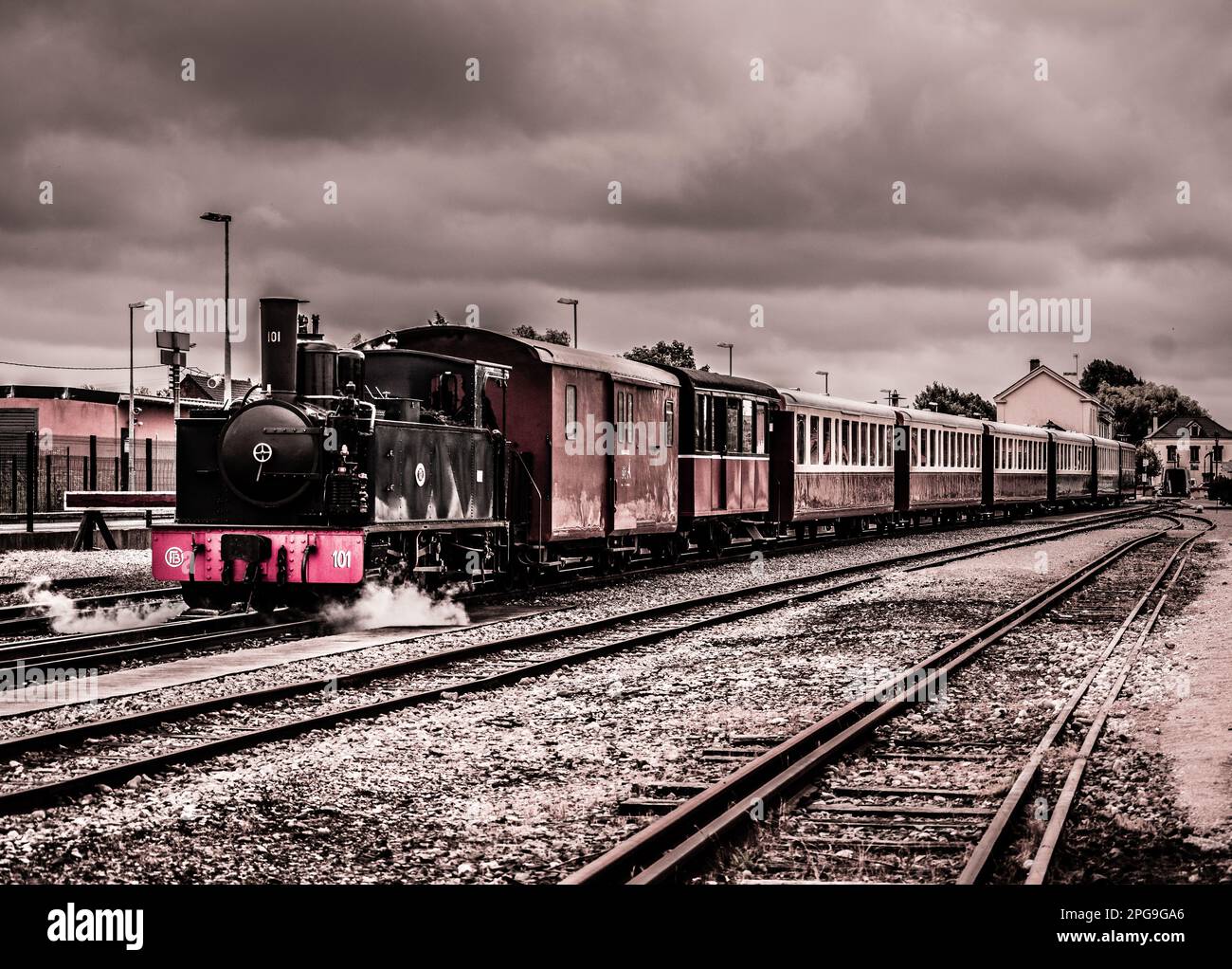 Steamtrain in station in France Stock Photo - Alamy