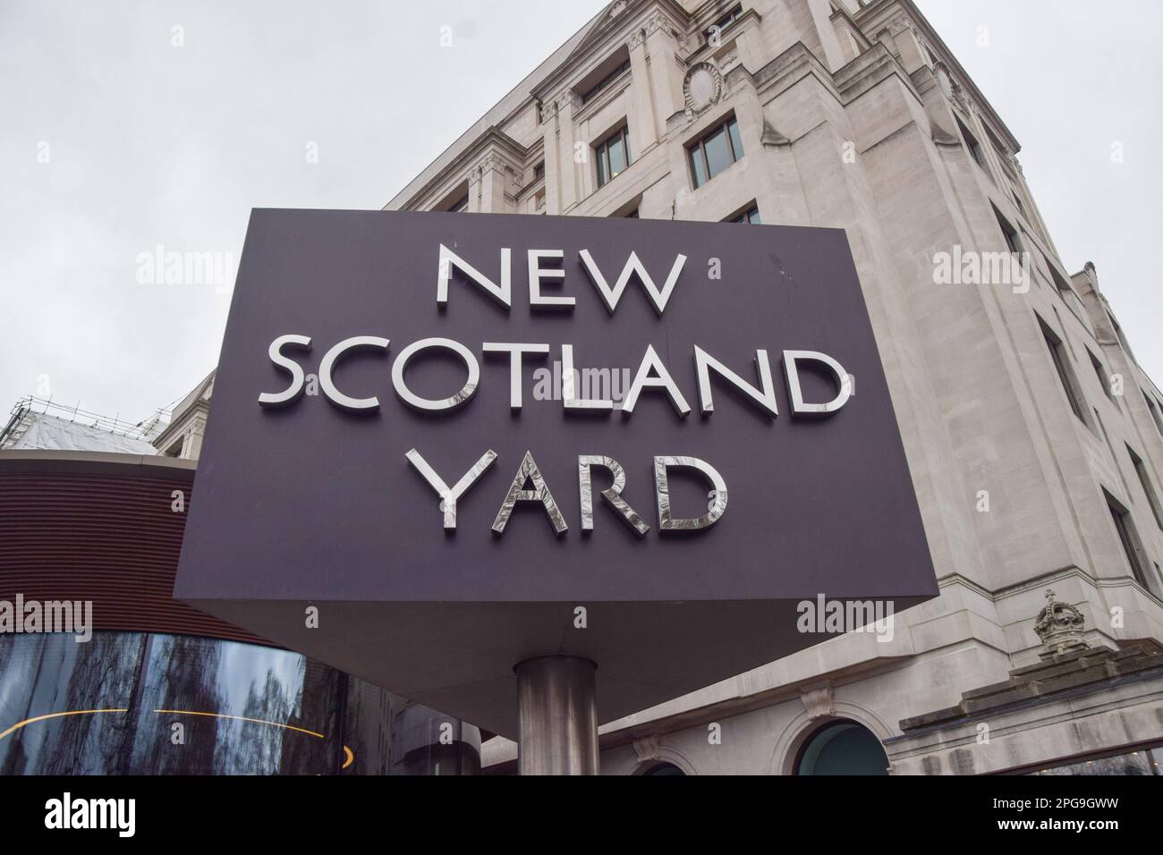 London, UK. 21st March 2023. New Scotland Yard sign at the Metropolitan ...