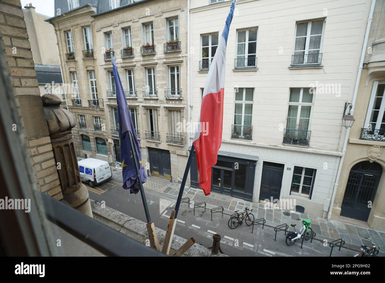 The flag of France and the flag of European Union Stock Photo - Alamy