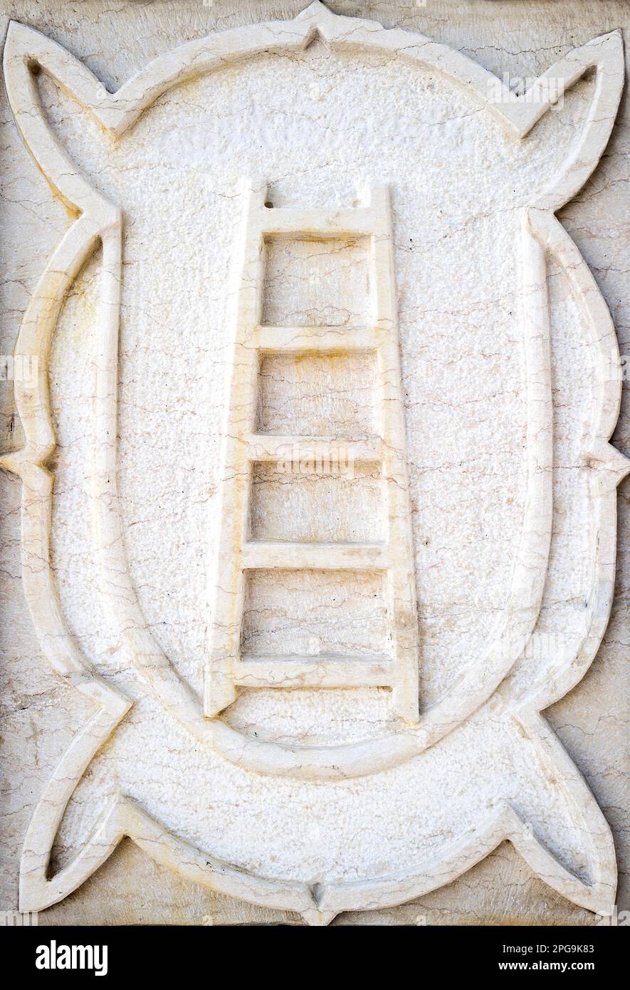 ancient Italian emblem of Scaligeri Stock Photo - Alamy