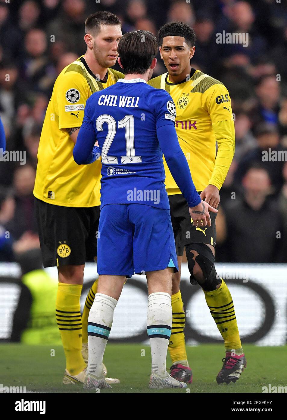 Jude Bellingham of Borussia Dortmund and Ben Chilwell of Chelsea ...