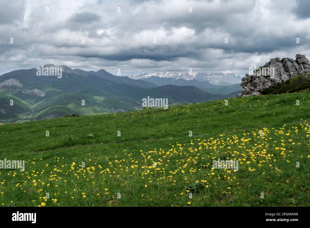 Riano northern spain province león hi-res stock photography and images ...