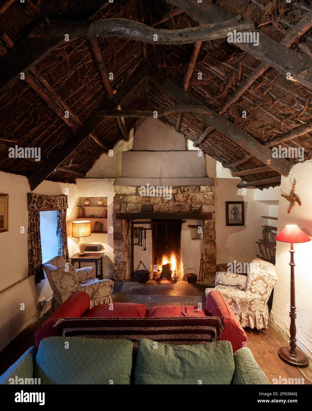 Burning country house ireland hi-res stock photography and images - Alamy