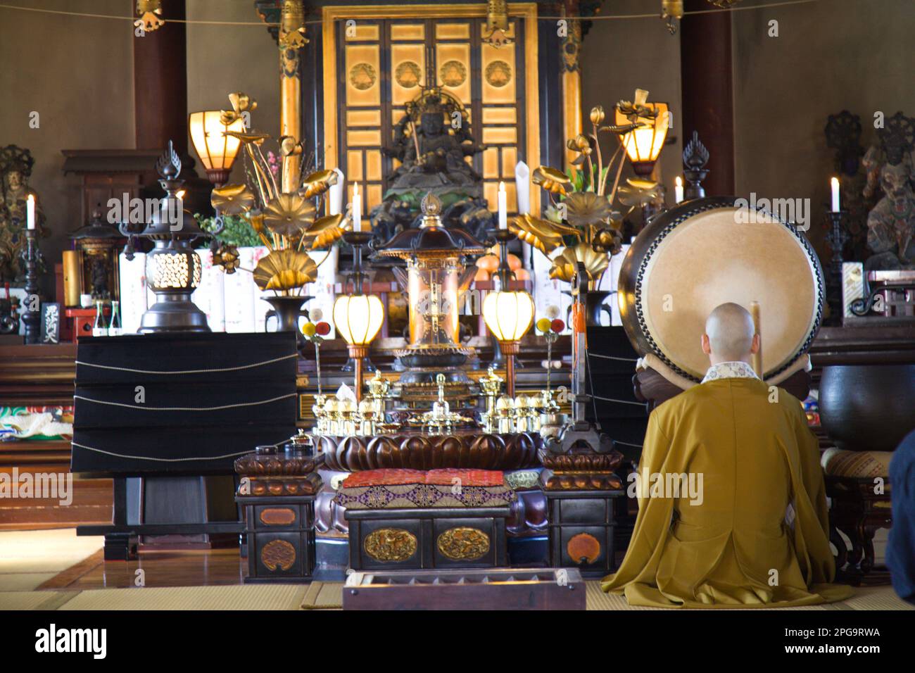 Japan, Tokyo, Ueno, Bentendo buddhist temple, interior Stock Photo - Alamy