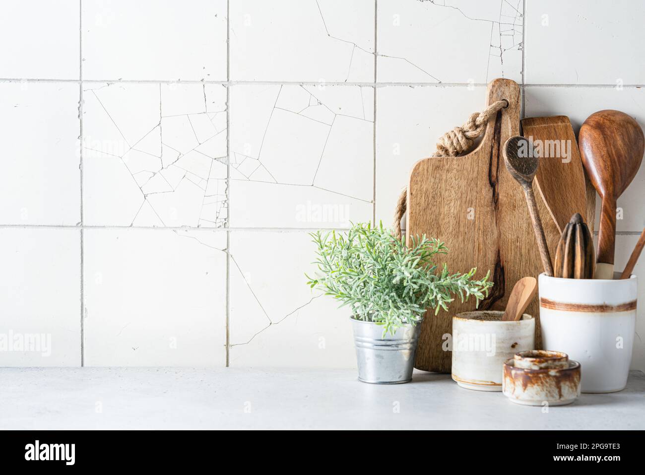 Kitchen utensils background Stock Photo - Alamy