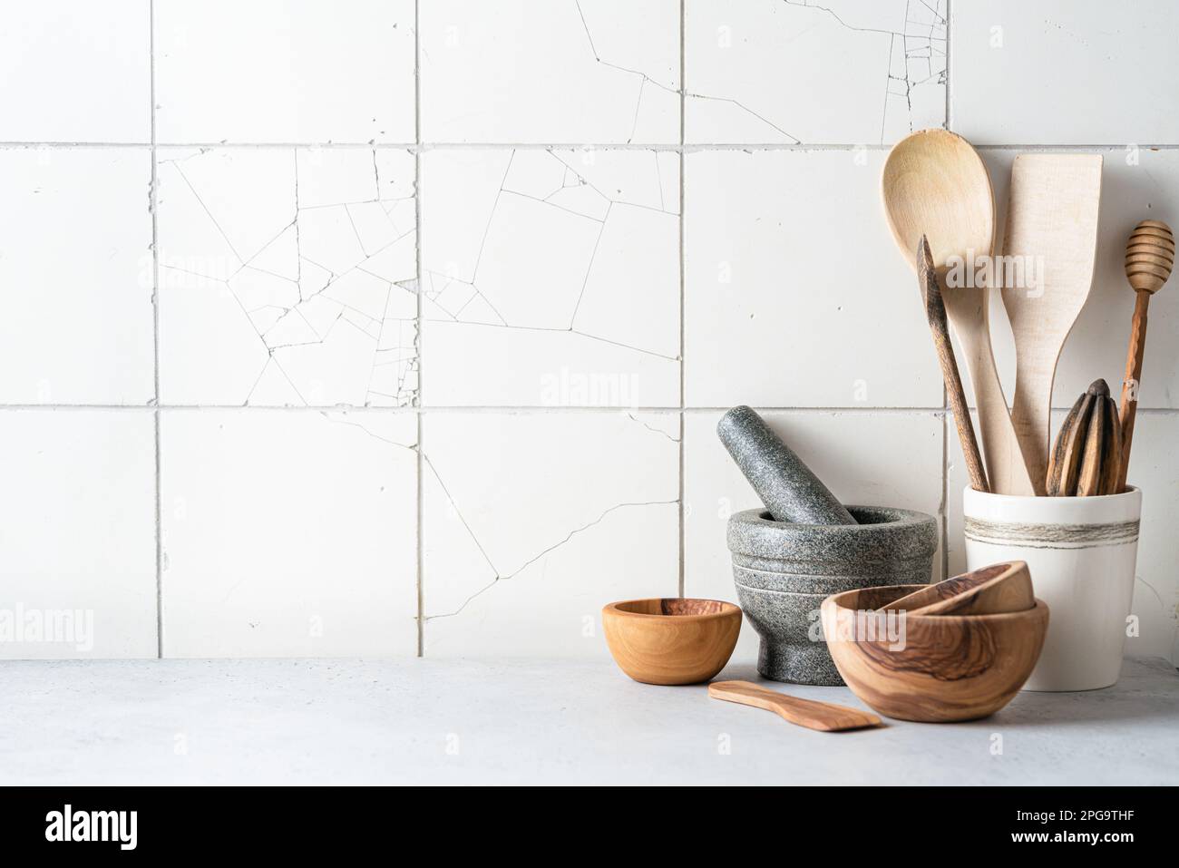 Kitchen utensils background Stock Photo - Alamy