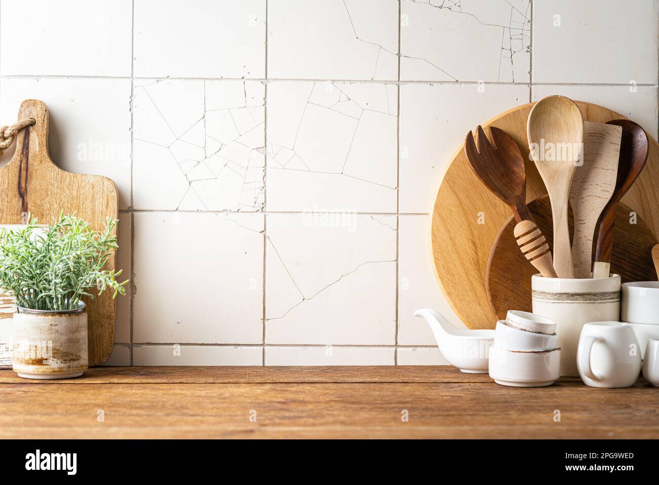 Kitchen utensils background Stock Photo - Alamy