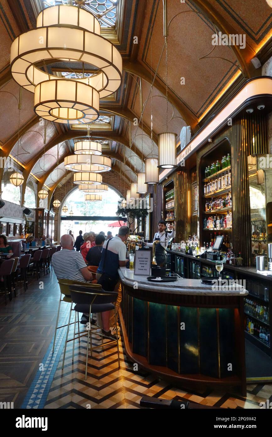 Art Deco Interior of Café en Seine, Dawson Street Dublin Ireland Stock ...